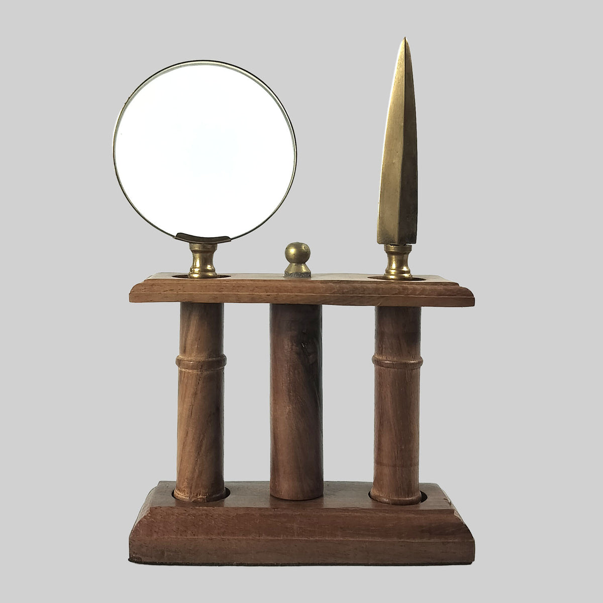 The Bombay Store Magnifer & Cutter with Stand 22 cm